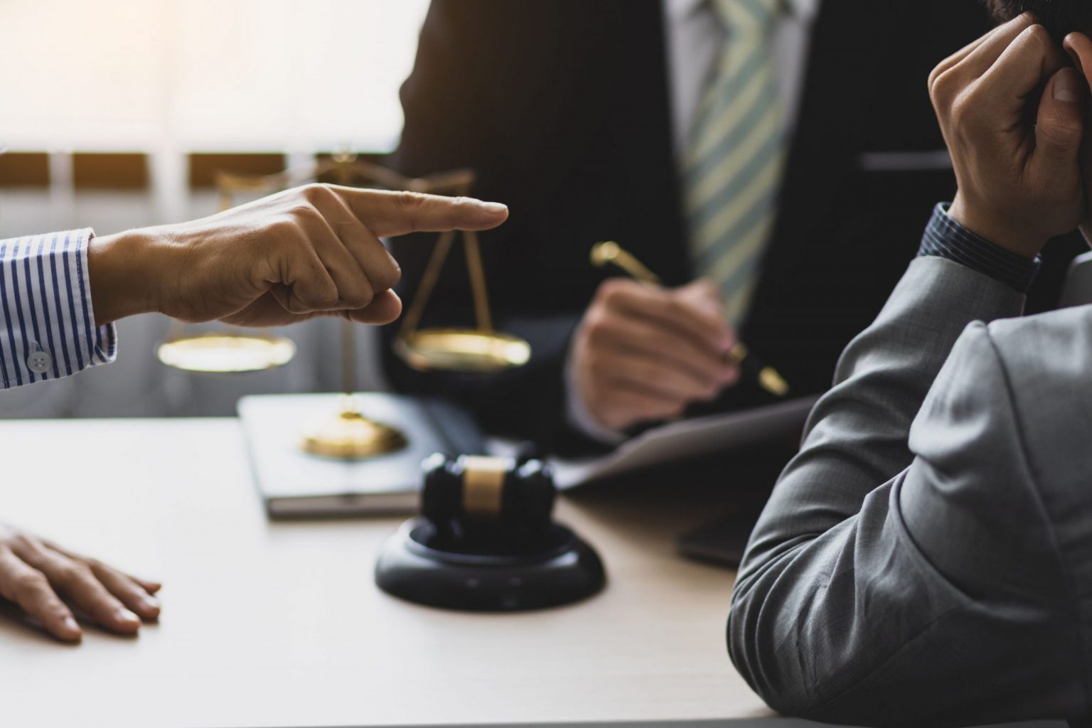 4 Contoh Kasus Hukum Perdata di Indonesia, Lengkap dengan Strategi ...